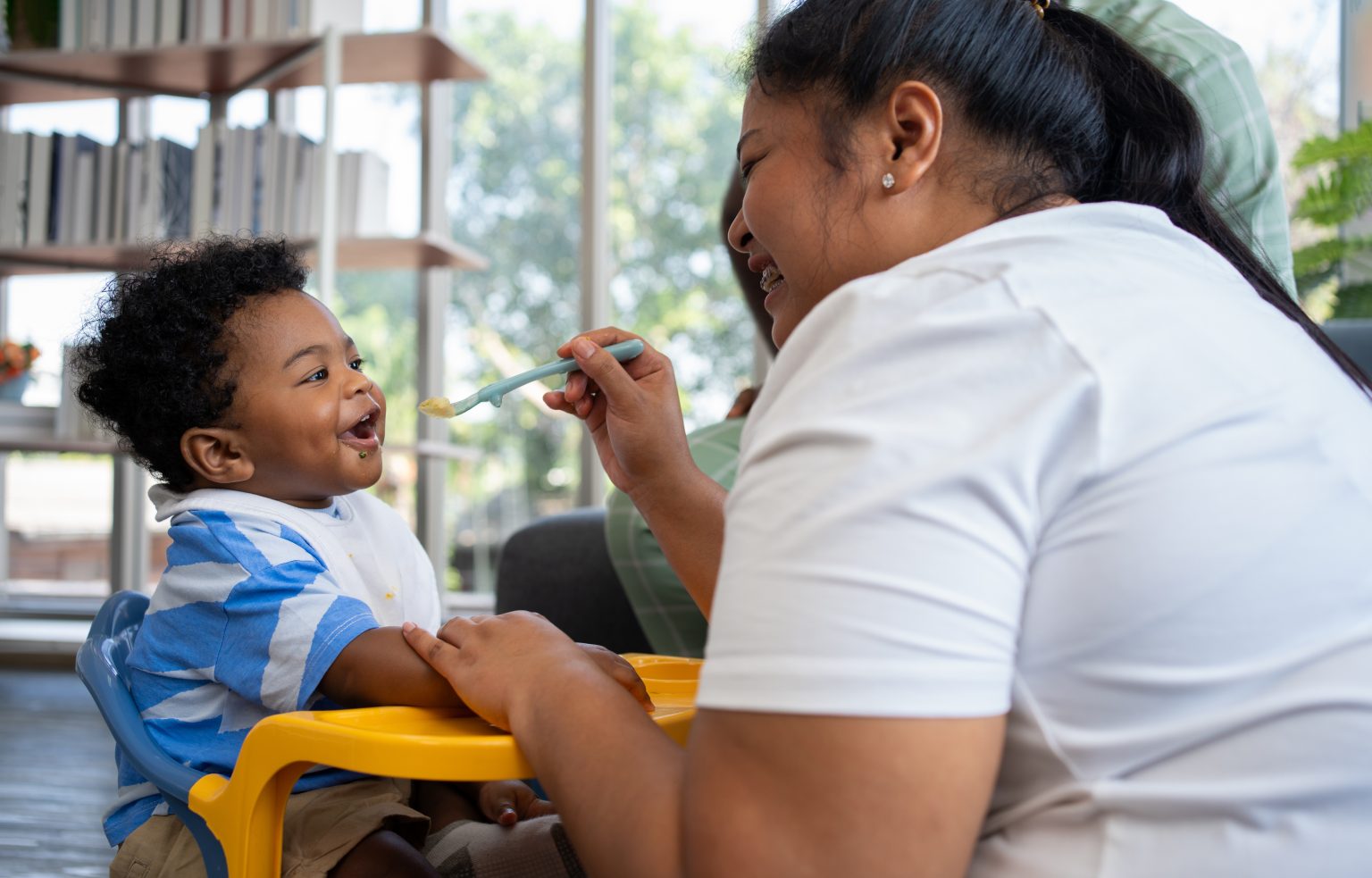 Weaning: A guide for how to stop breastfeeding - The Mother Baby Center