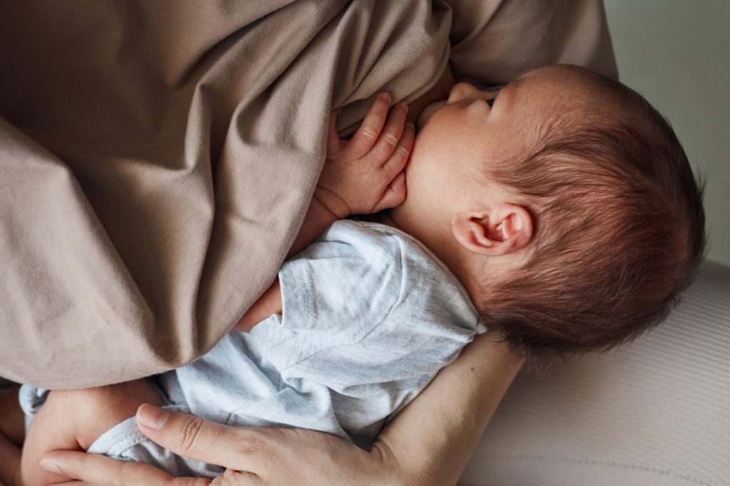 Signs of mastitis: causes, prevention and care - The Mother Baby Center